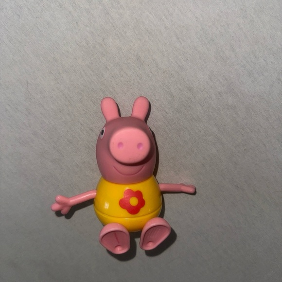 Peppa Pig | Toys | Peppa Pig Yellow And Pink Toy Figure | Poshmark